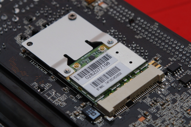 問鼎最強 AM3 ITX 平台 J&W MINIX 890GX-USB3 - 電腦領域 HKEPC Hardware - 全港 No.1 PC網站