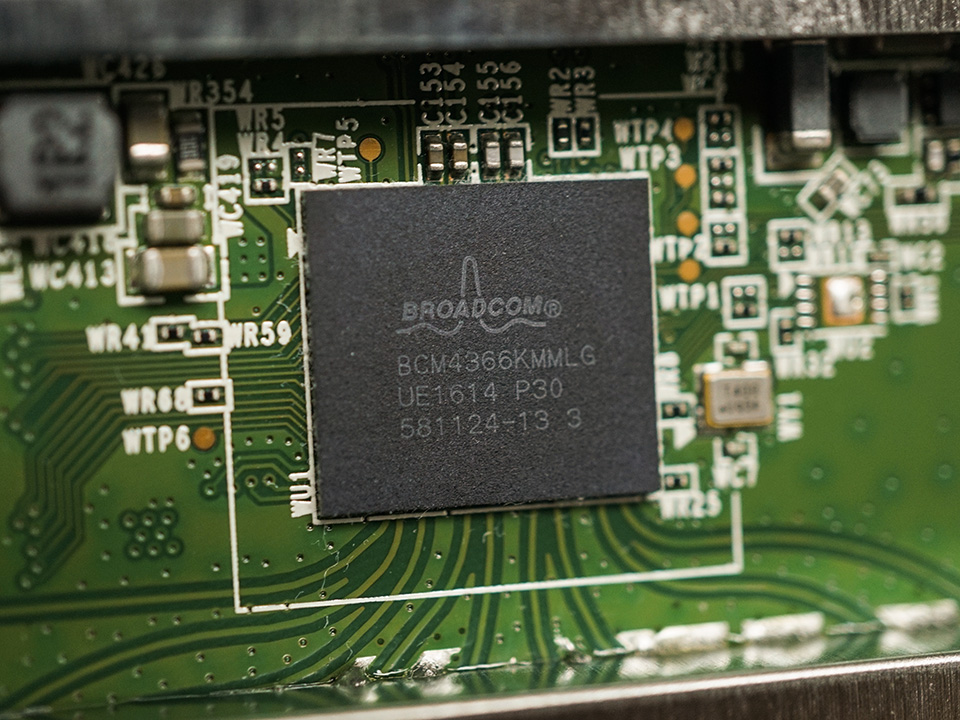 旗鑑級三頻 MU-MIMO 連接 Linksys EA9500 無線路由器 - 電腦領域 HKEPC Hardware - 全港 No.1 PC網站