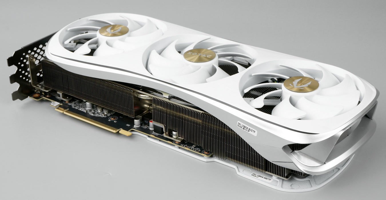 極速散熱 • 純白 • 超安心 ZOTAC GAMING GeForce RTX 4090 AMP Extreme AIRO White Edition - 電腦領域 HKEPC ...
