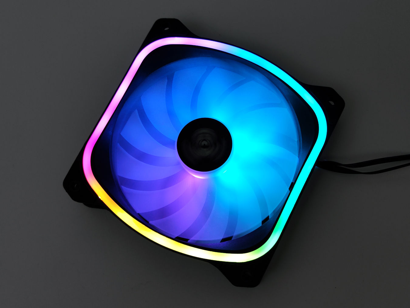 無限鏡射效果、HK$699 Enermax AQUAFUSION ADV 360 ARGB 水冷 - 電腦領域 HKEPC Hardware - 全港 No.1 PC網站