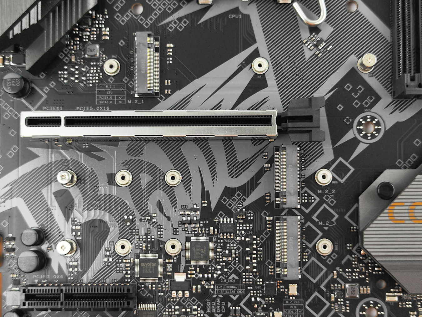 賣 HK$899 !! 真係頂爛市 ..... Colorful BATTLE-AX B760M-PLUS D5 V20 - 電腦領域 ...