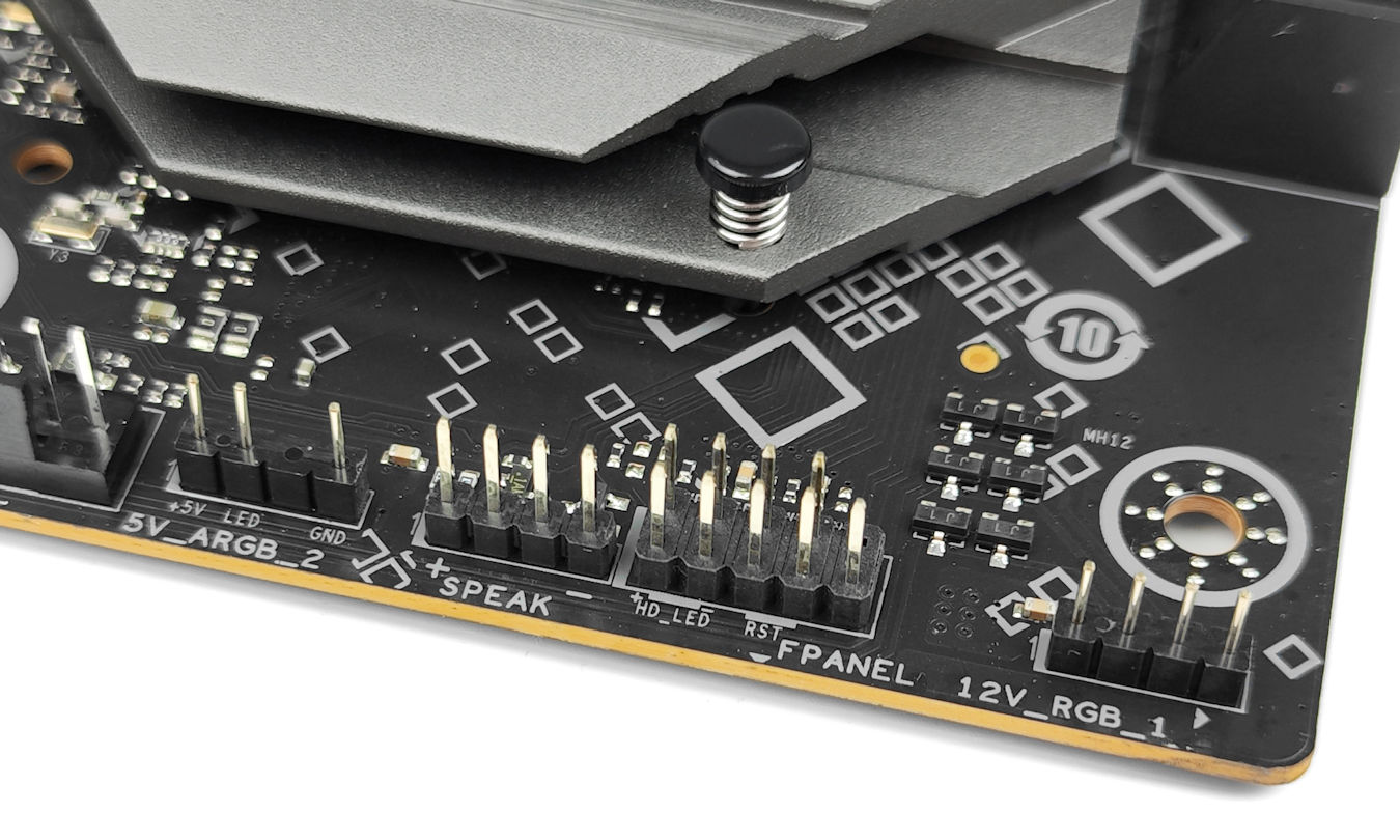 賣 HK$899 !! 真係頂爛市 ..... Colorful BATTLE-AX B760M-PLUS D5 V20 - 電腦領域 ...