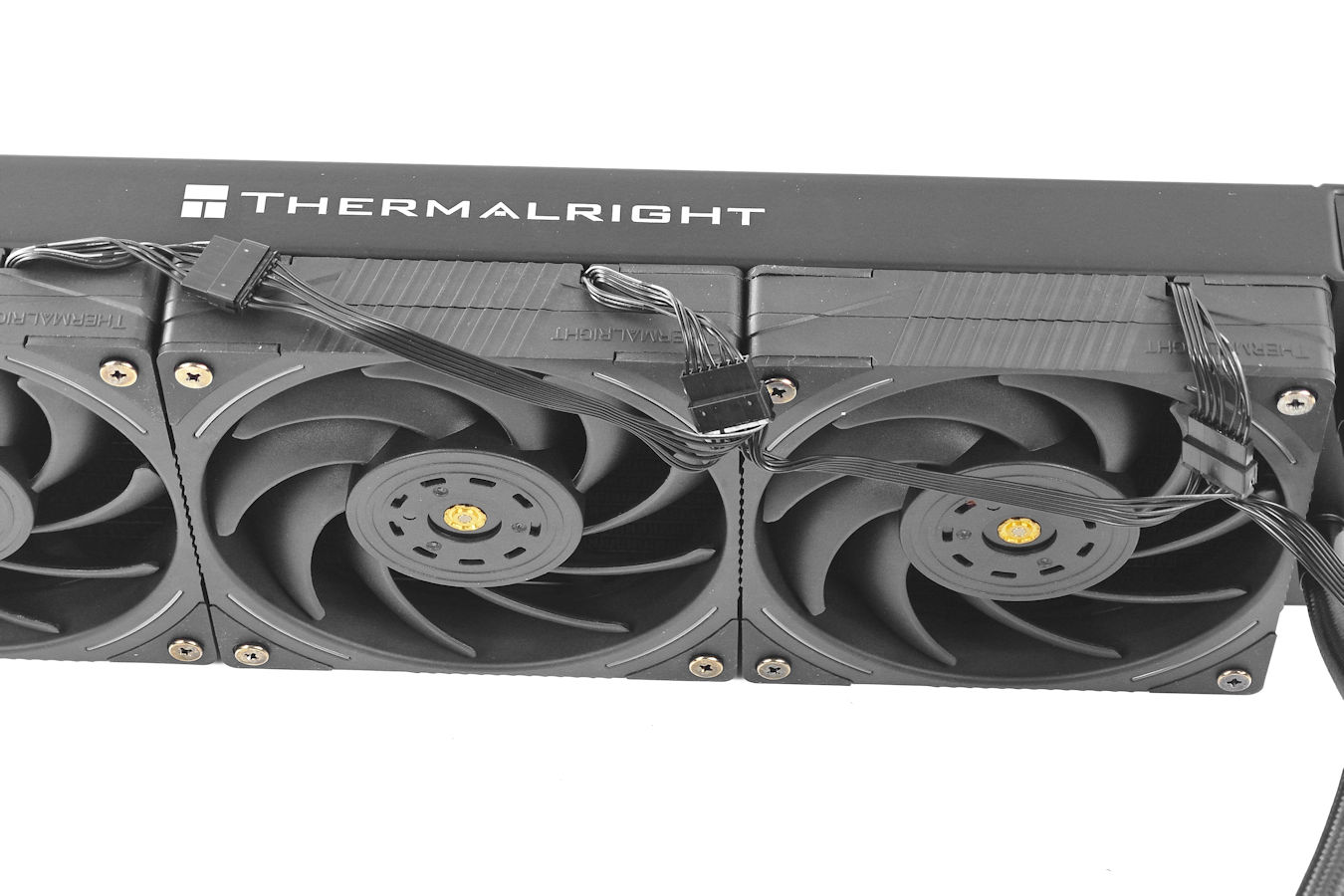 Mon 靚仔、散熱超勁 Thermalright Frozen Vision 360 BLACK 一體式水冷 - 電腦領域 HKEPC ...