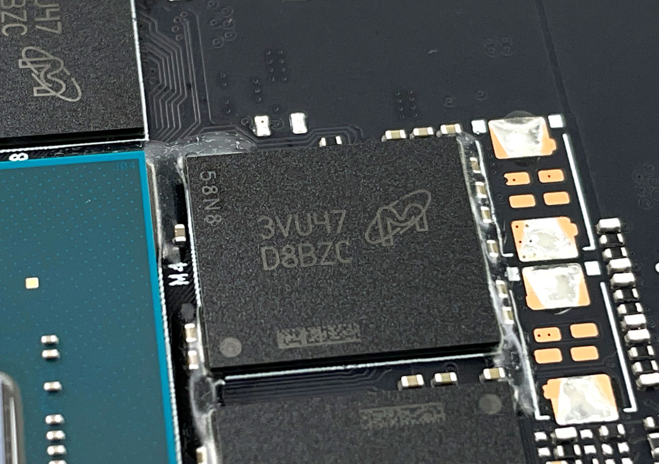 變瘦了 !! 2.5 Slot SUPER MSI GeForce RTX 4070 Ti SUPER GAMING X SLIM - 電腦 ...