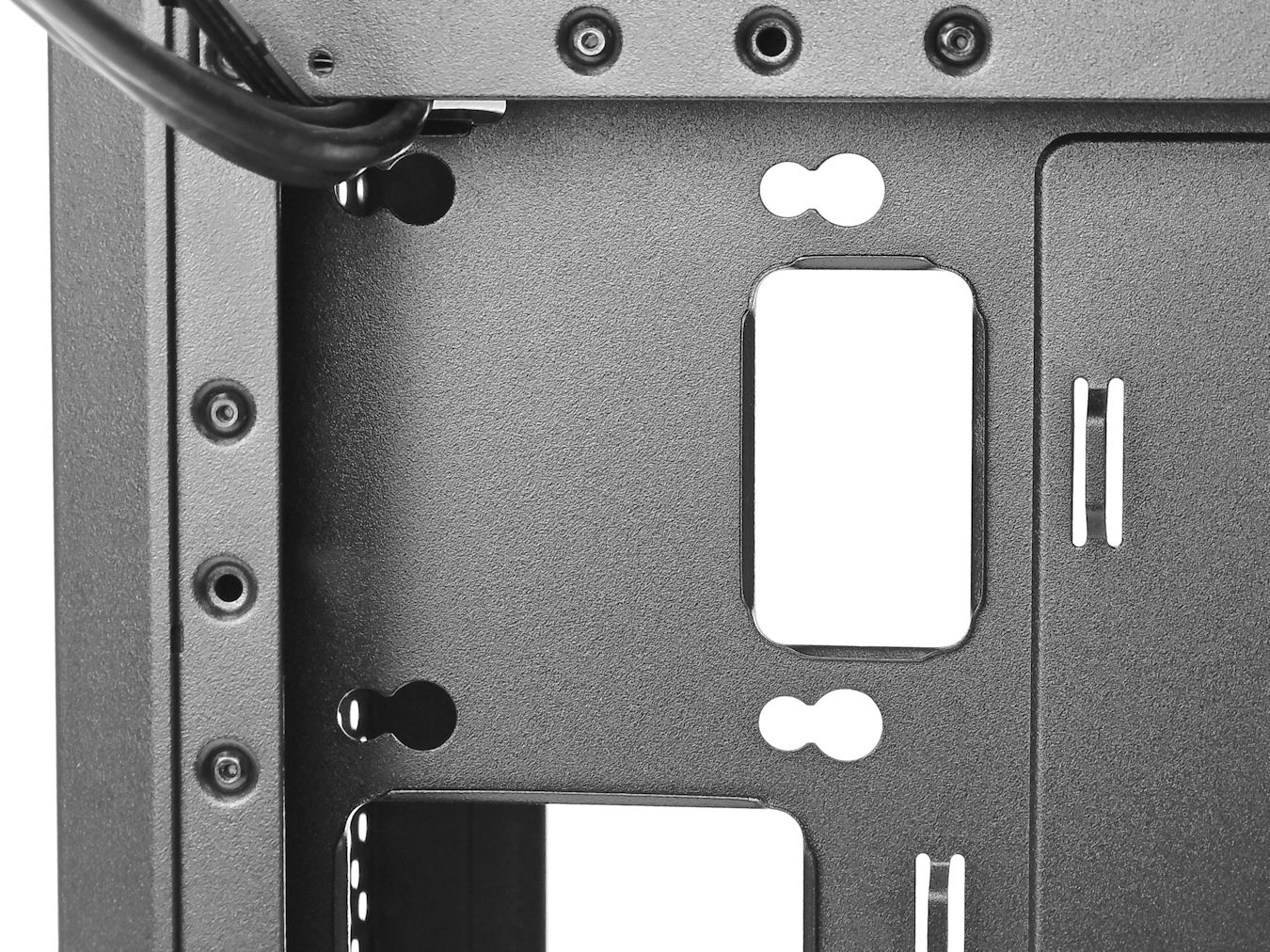 入門 QUBE 新箱 Cooler Master Q300L V2 機箱 - 電腦領域 HKEPC Hardware - 全港 No.1 PC網站