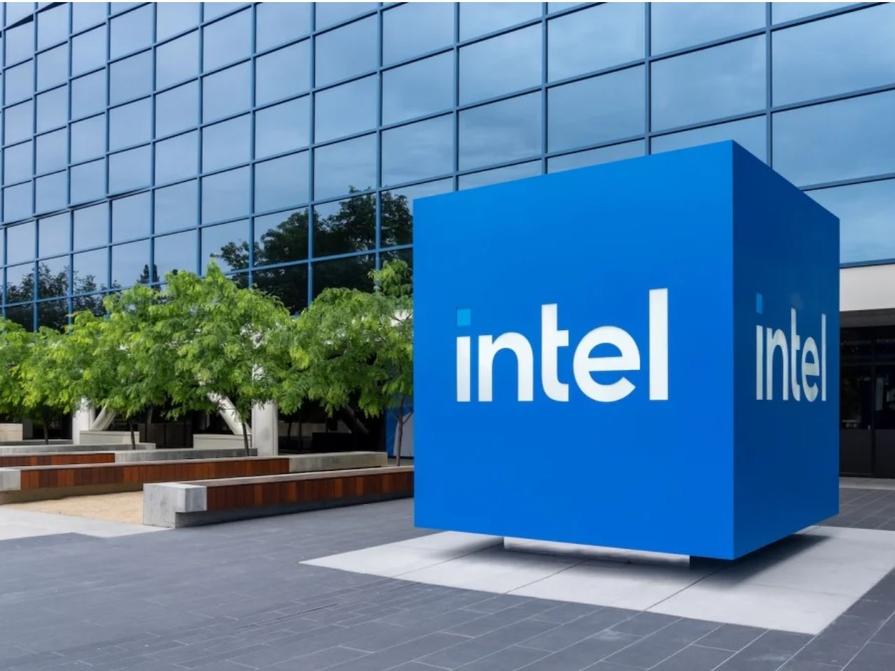 傳 Qualcomm 向 Intel 提出收購 消息傳出後 Intel 股價上升 5.9% - 電腦領域 HKEPC Hardware - 全 ...