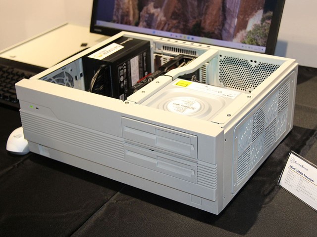 SilverStone FLP01 Retro 機箱 參考 NEC PC-9800 造型 明年 Q1 上市 - 電腦領域 HKEPC Hardware - 全港 No.1 PC網站